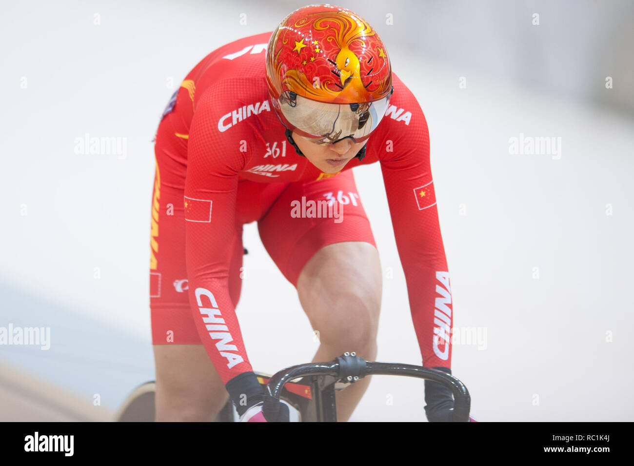 Jakarta, Indonesia. 13th Jan, 2019. Zhong Tianshi of China competes ...