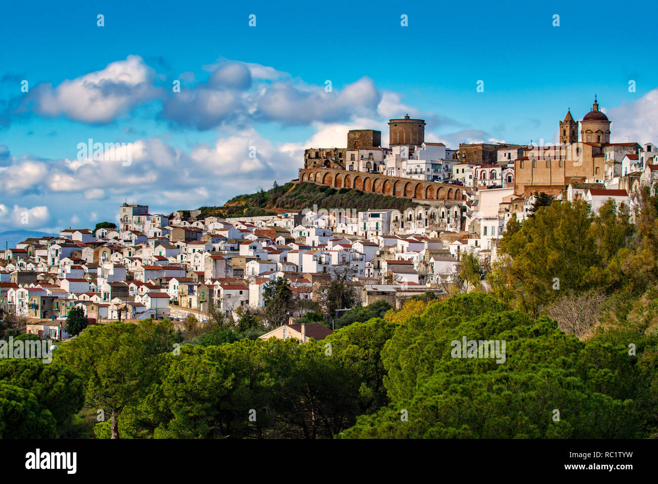 Castle pisticci basilicata italy hi-res stock photography and images ...