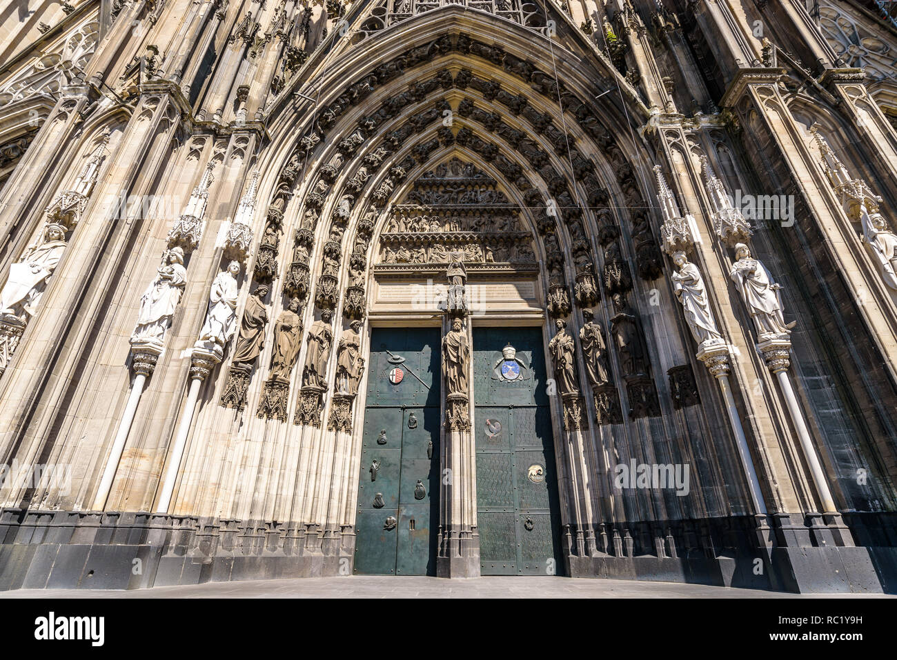 Detail of the exterior of the famous Gothic Catholic Cathedral (Kölner ...