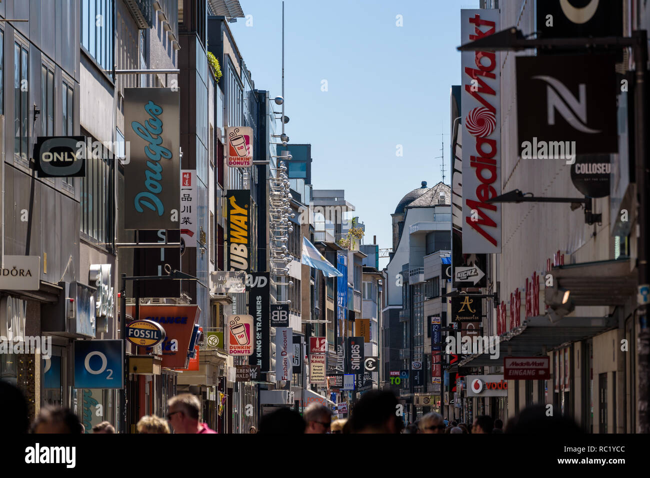 COLOGNE, GERMANY - MAY, 2018: shopping street Hohe Strasse with walking ...