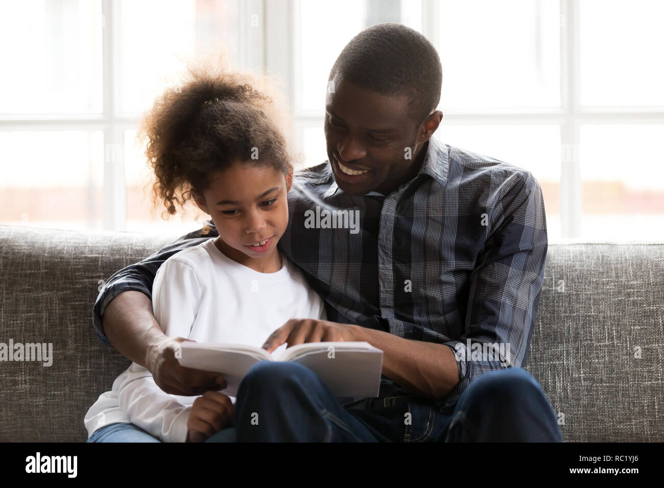 African american children story telling hi-res stock photography and ...