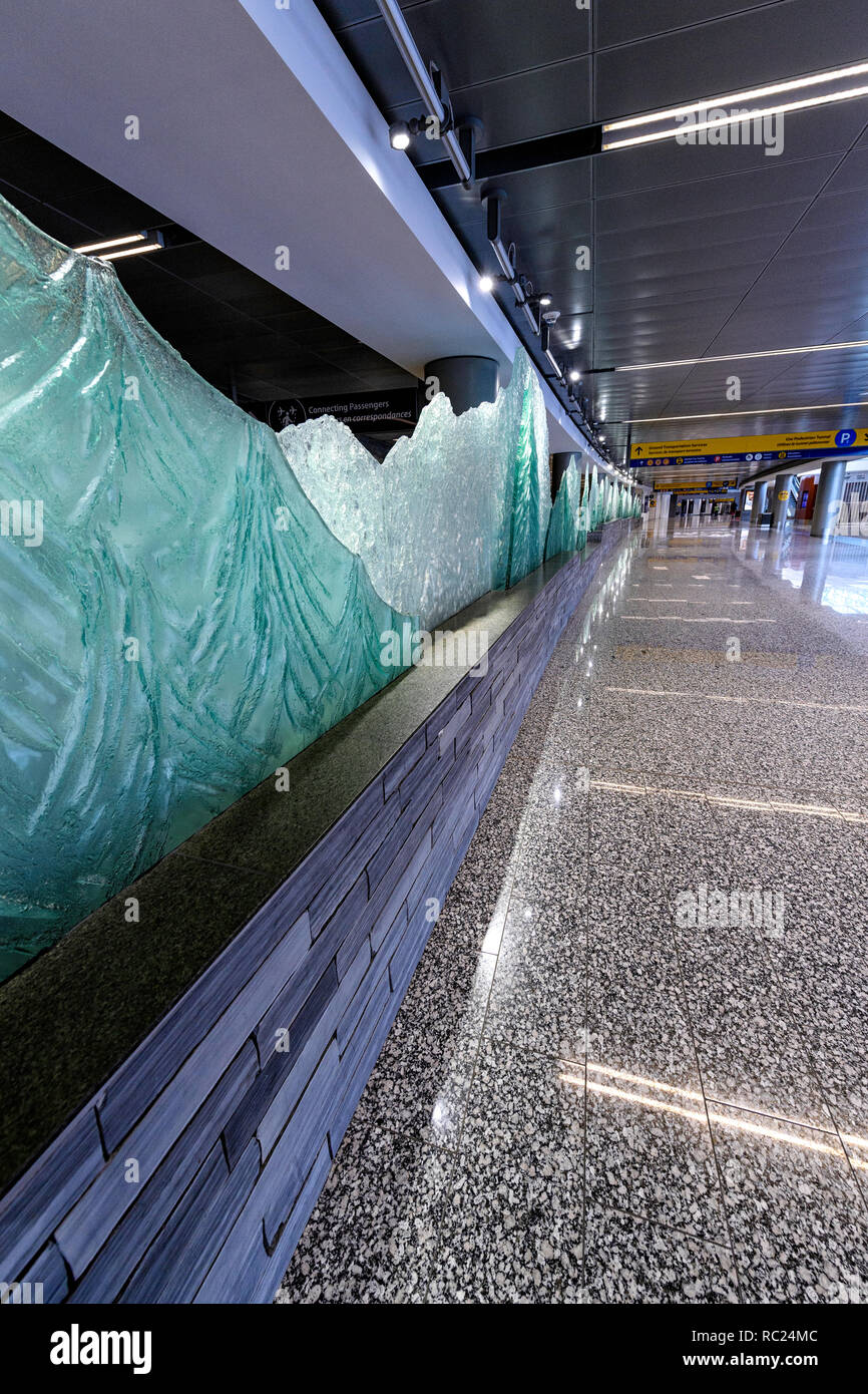 Airport art installation hi-res stock photography and images - Alamy