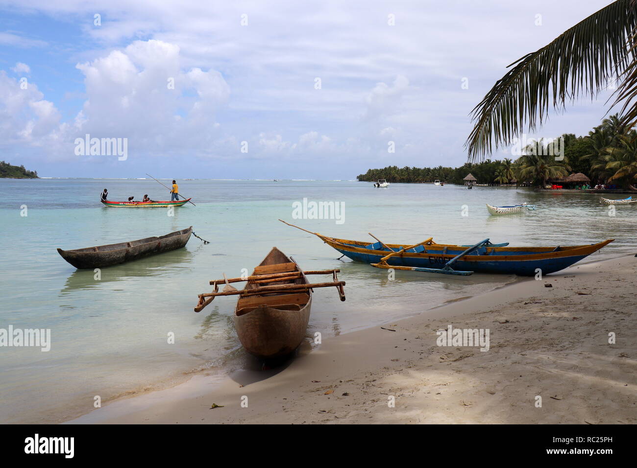 Pirogues hi-res stock photography and images - Alamy