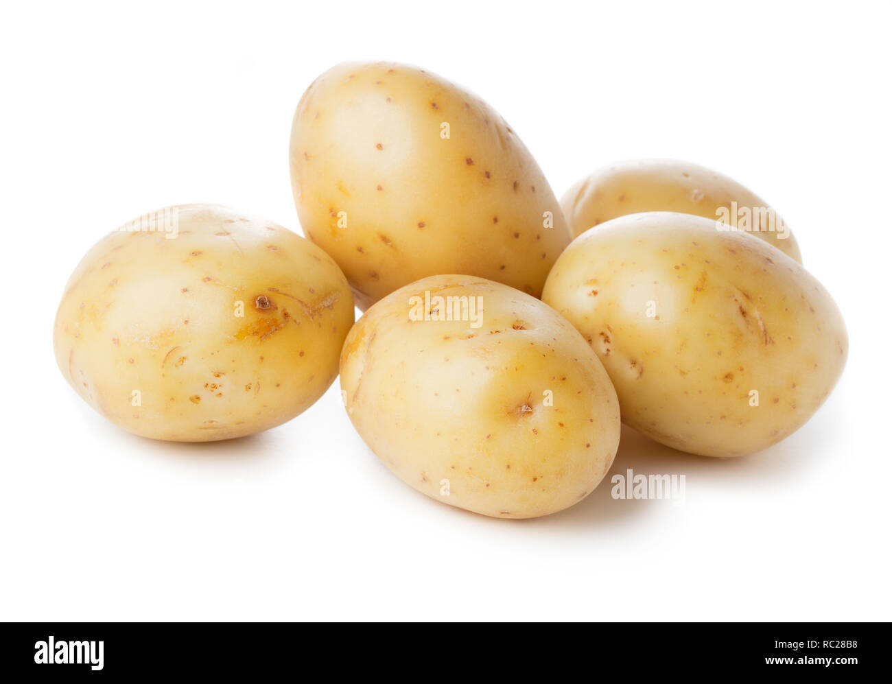heap of potatoes isolated on white background Stock Photo - Alamy