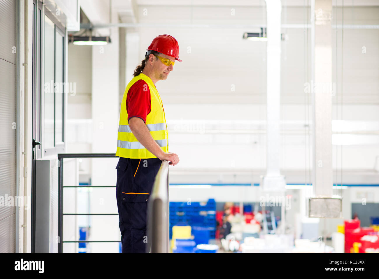 Monitoring work hi-res stock photography and images - Alamy