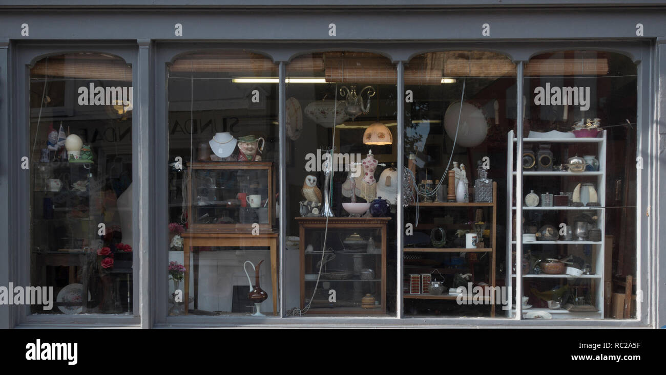 Antiques shop window in Whitstable, Kent Stock Photo - Alamy