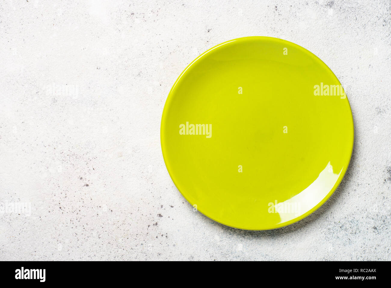 Green stone setting hi-res stock photography and images - Alamy