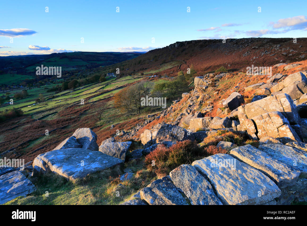 Sunset on Baslow Edge, Peak District National Park, Derbyshire Dales ...