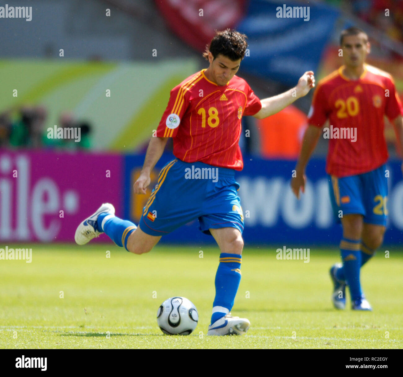 Cesc fabregas 2006 hi-res stock photography and images - Alamy