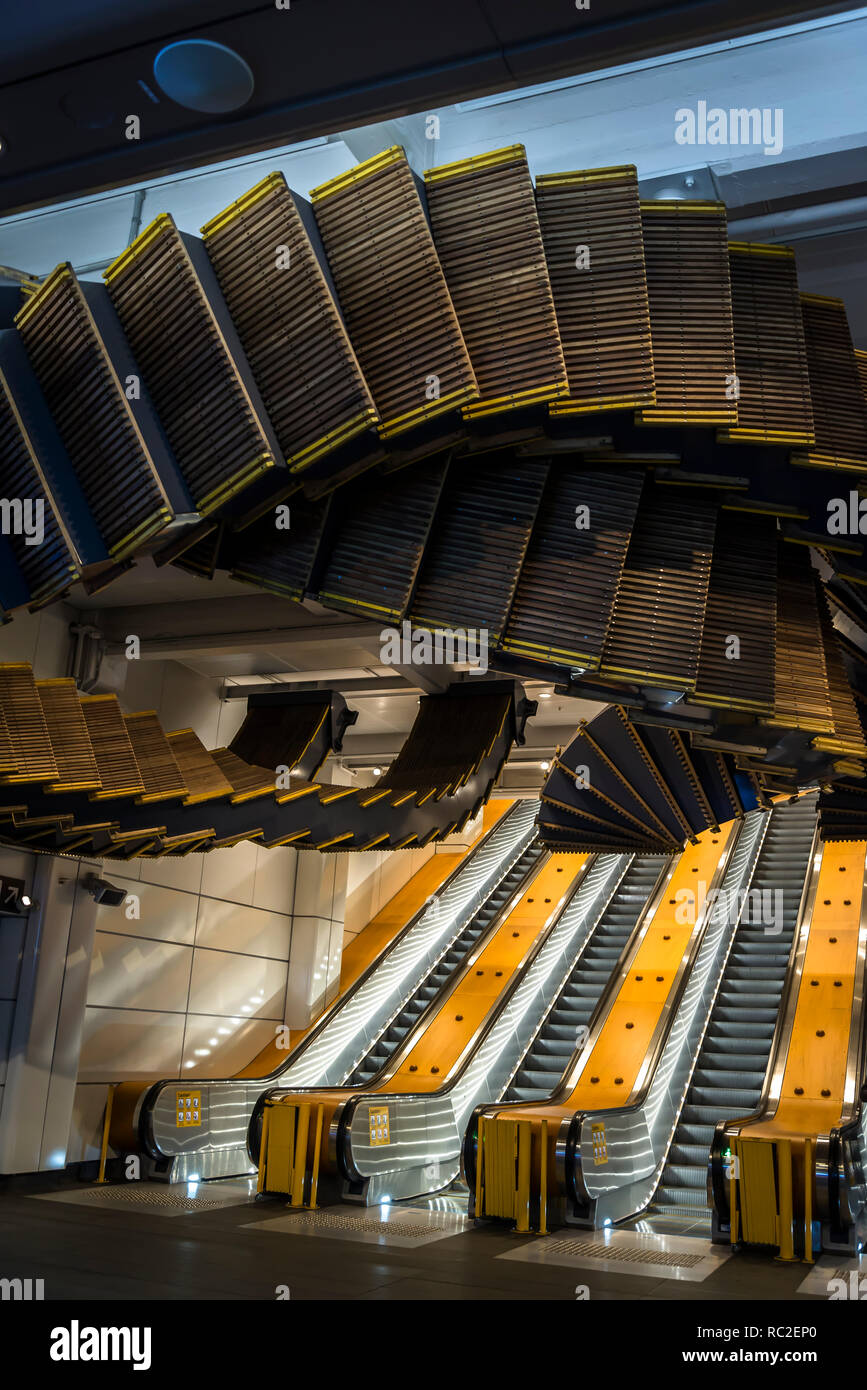 Wynyard Railway Station escalator sculpture 'Interloop', Sydney, NSW ...
