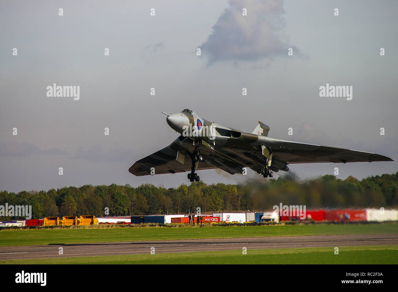 Avro Vulcan B2 XH558 jet bomber plane, ex RAF, restored to flight by ...