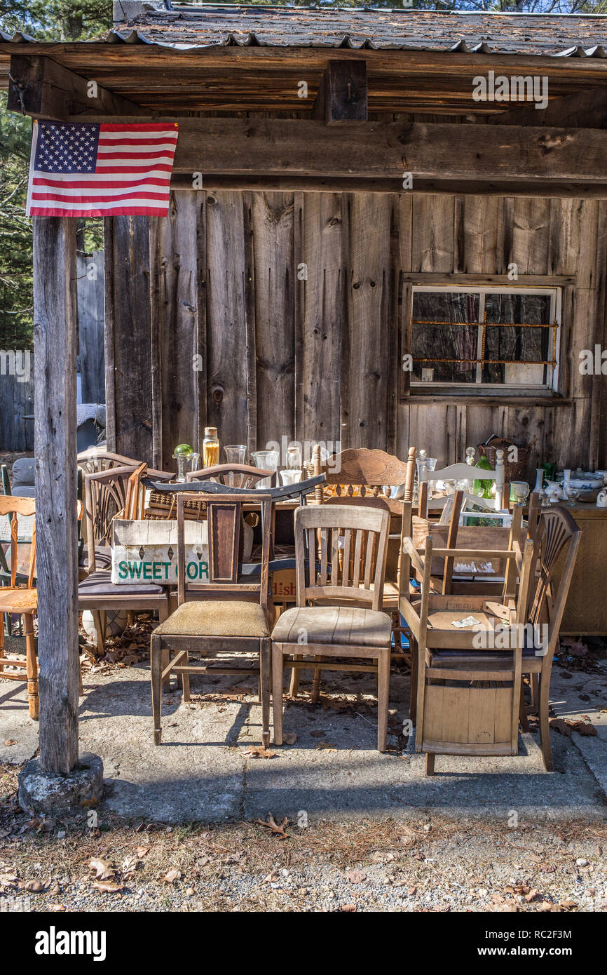 Old stuff for sale hi-res stock photography and images - Alamy