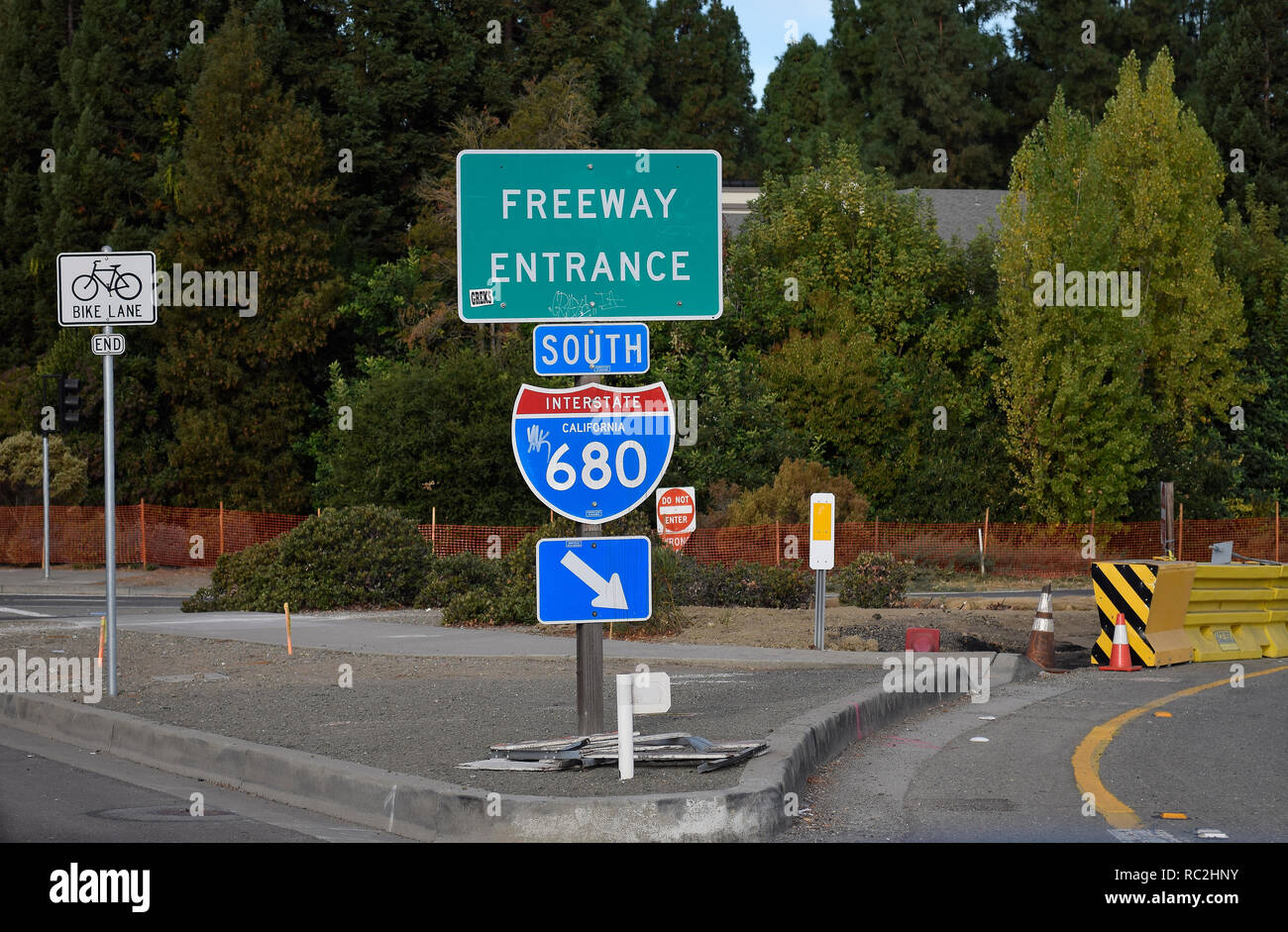 Freeway entrance signs california usa hi-res stock photography and ...
