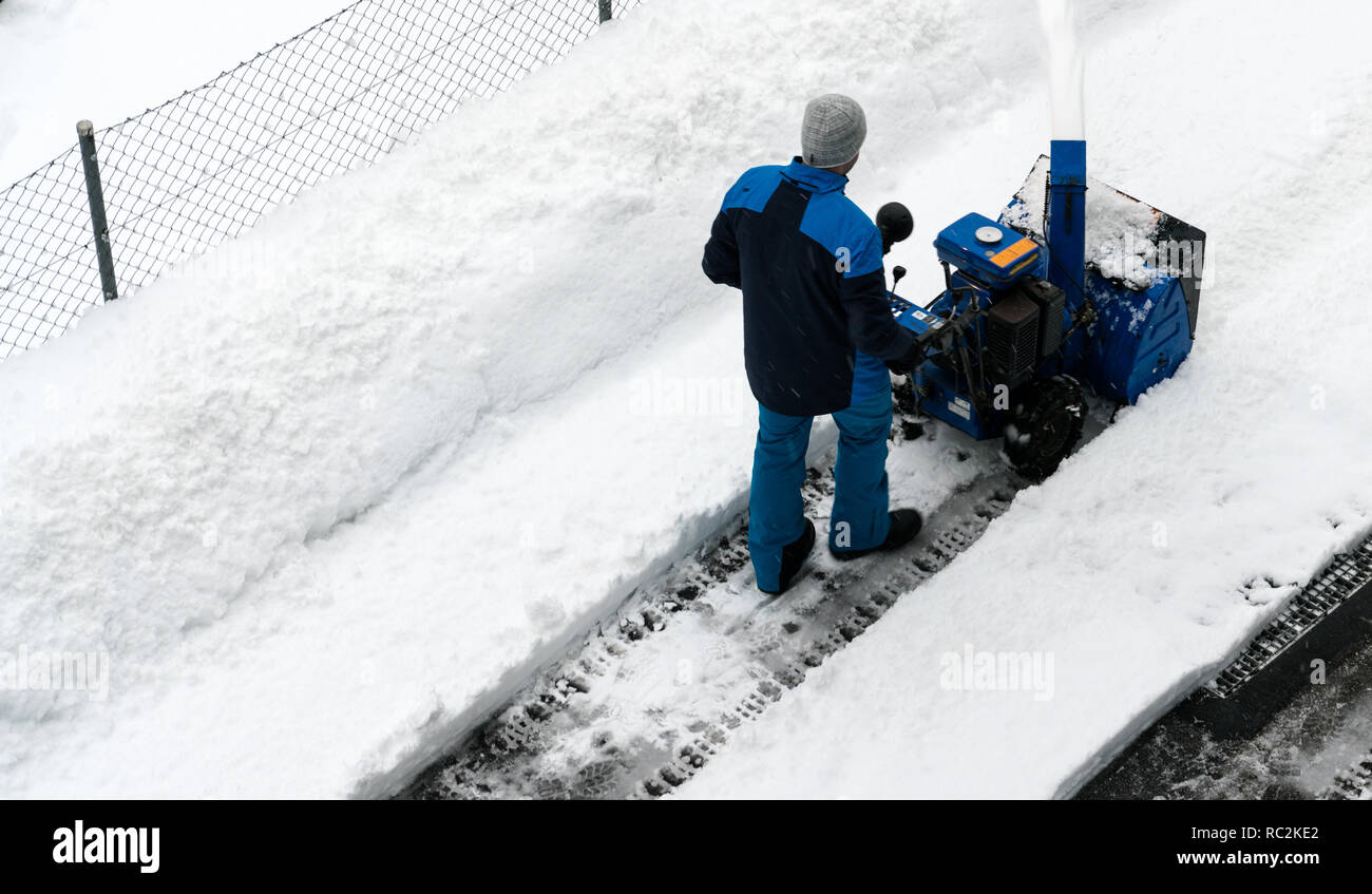Deep snow blower hi-res stock photography and images - Alamy