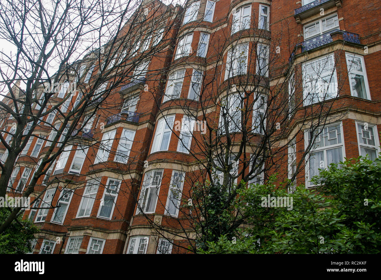 Appartment building, London, Great-Britain, UK Stock Photo - Alamy
