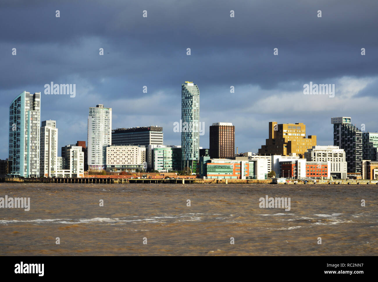 Liverpool waterfront modern buildings hi-res stock photography and ...