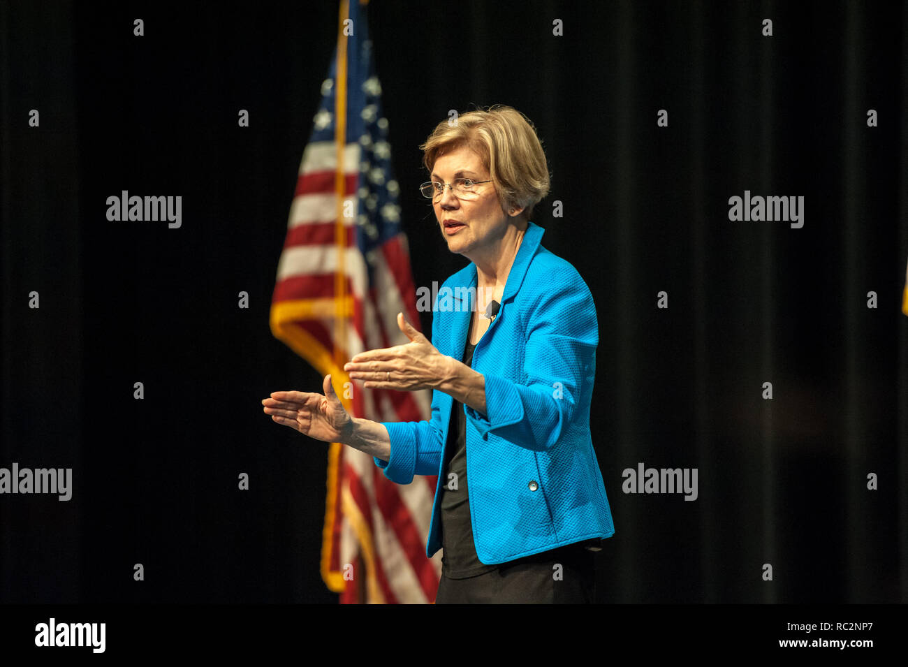 Elizabeth warren hi-res stock photography and images - Alamy