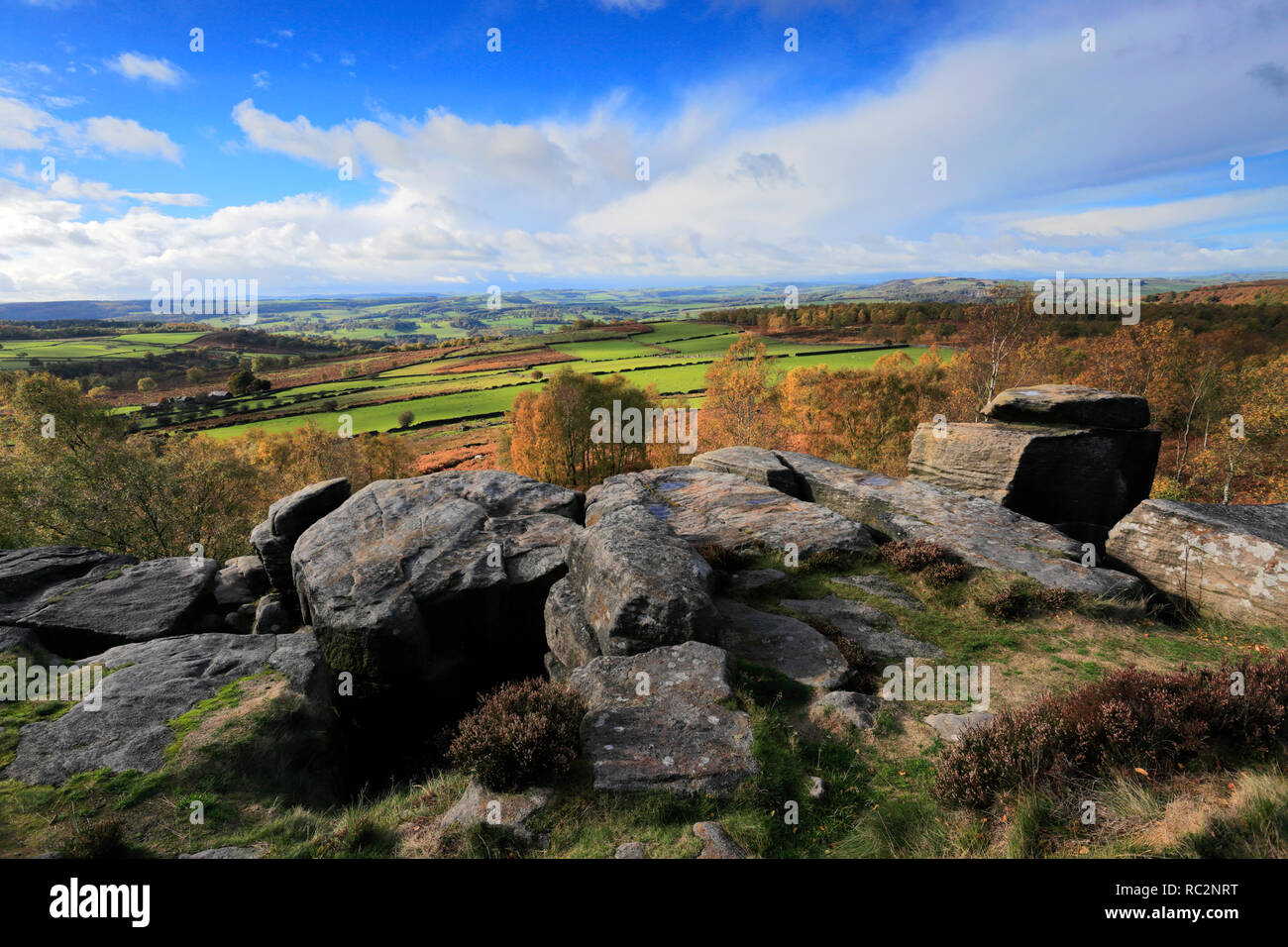 Autumn view over Birchen Edge, Peak District National Park, Derbyshire ...