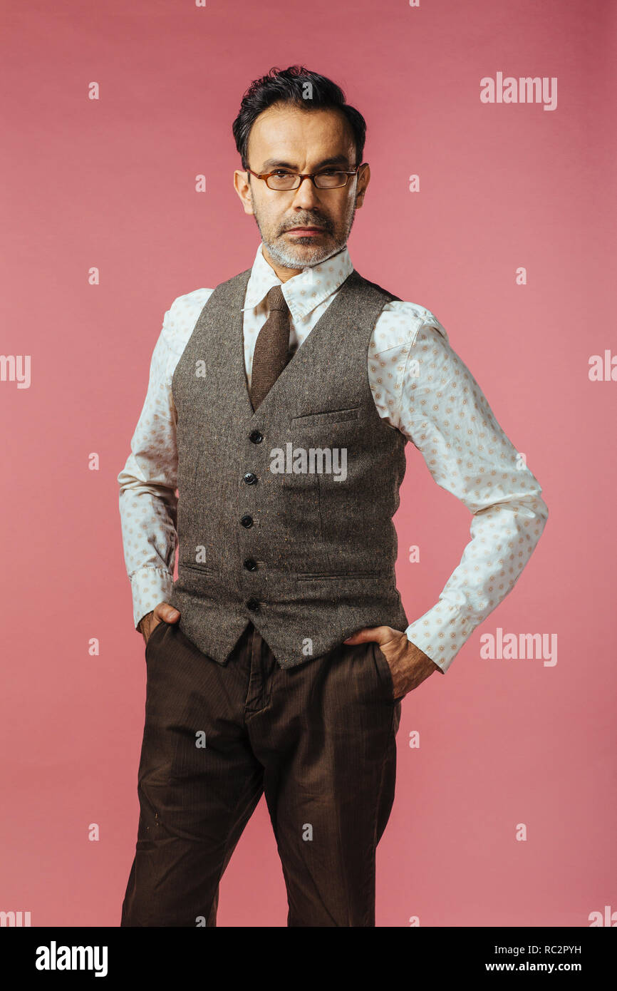 Knee length white shirt hi-res stock photography and images - Alamy