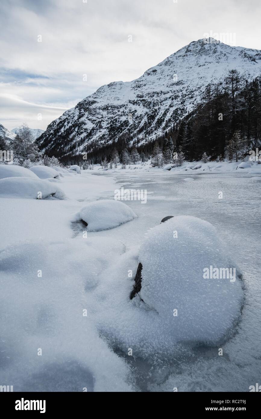Frozen winterwonderland in Switzerland Stock Photo - Alamy