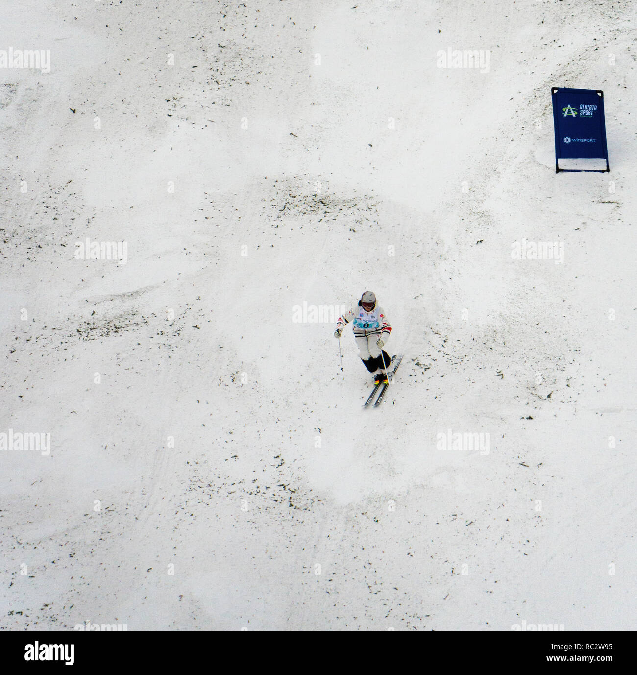 Moguls ski hi-res stock photography and images - Alamy