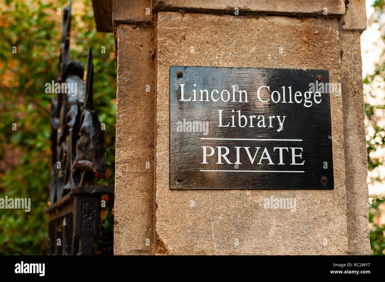 The university of lincoln library hi-res stock photography and images ...