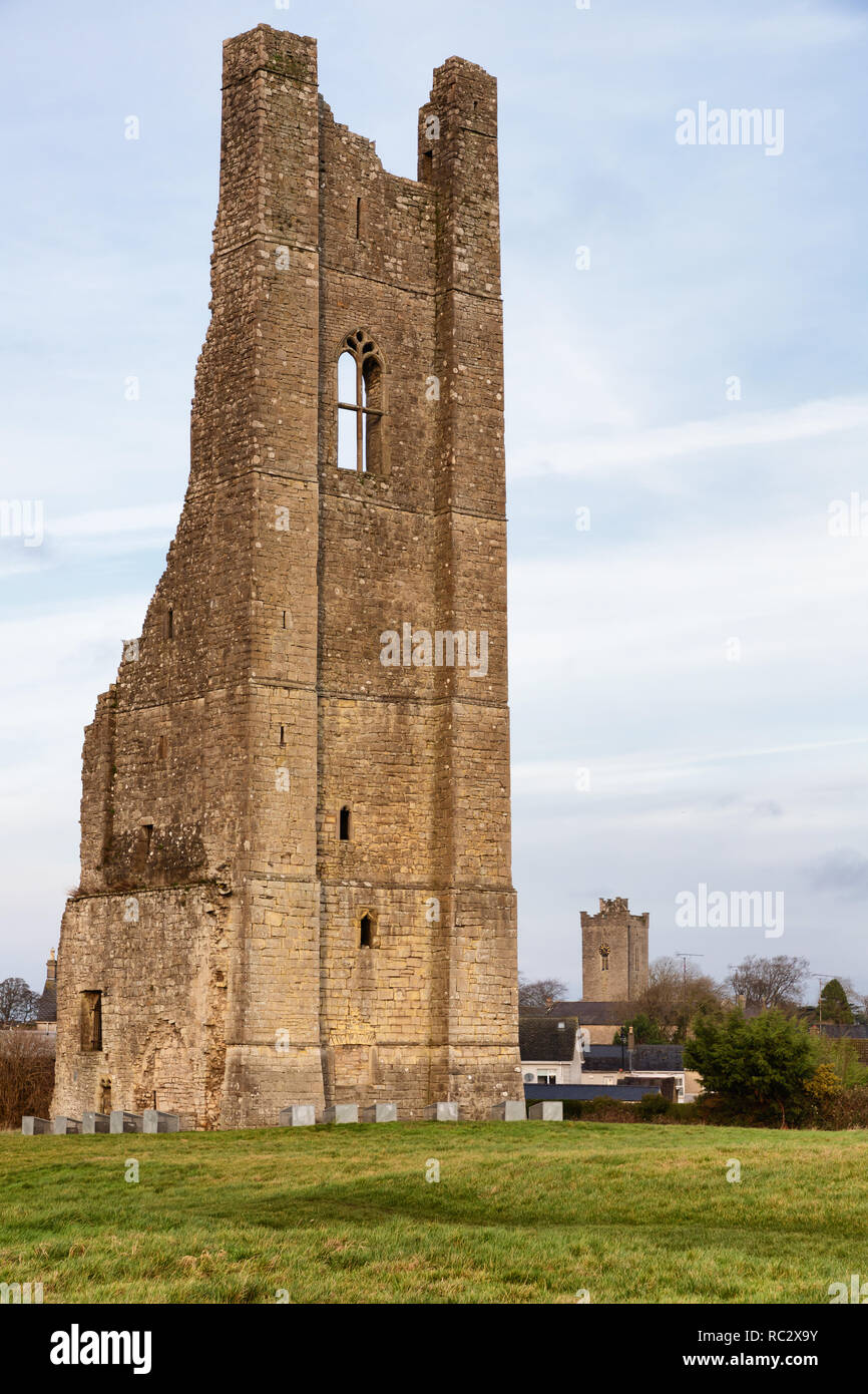 Ruins of Trim castle tower, Meath, Ireland Stock Photo - Alamy