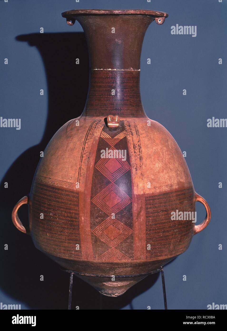 ARIBALO - CERAMICA PERUANA CON DECORACION GEOMETRICA - CULTURA INCA - S ...