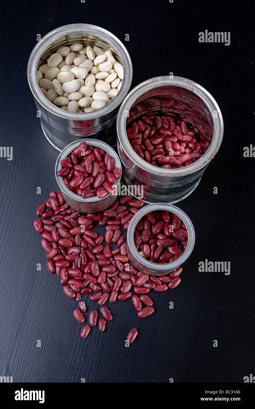 Open can of kidney beans hi-res stock photography and images - Alamy