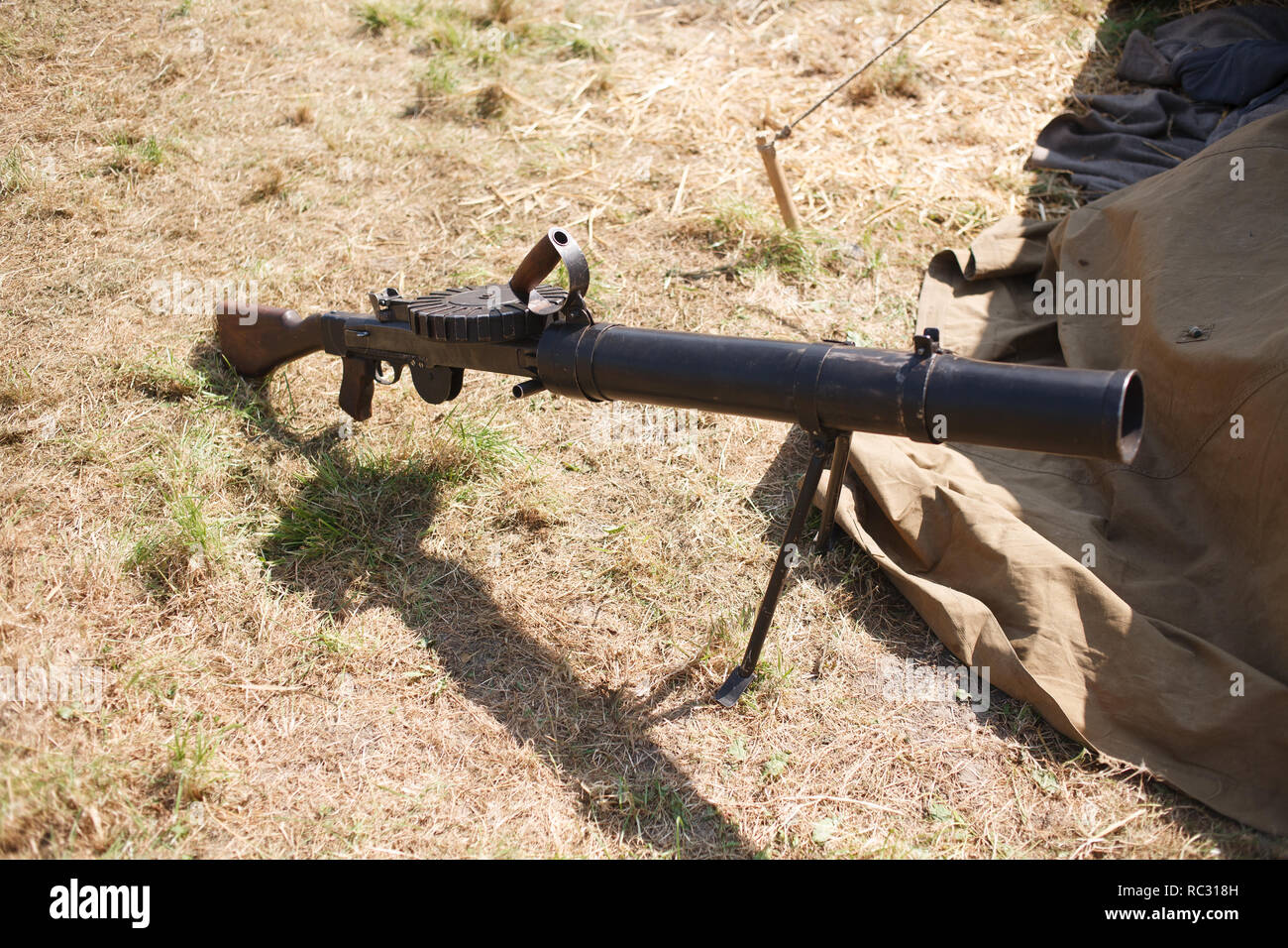First World War-era Lewis automatic light machine gun Stock Photo - Alamy