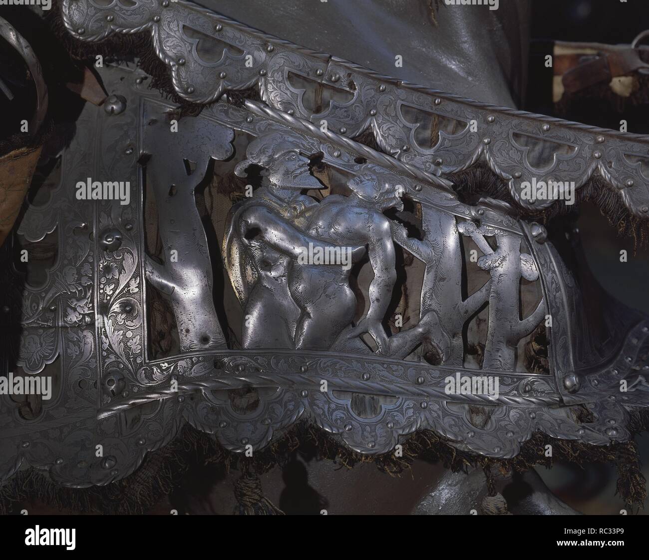 DETALLE DEL ARNES ECUESTRE DE CARLOS V - UNO DE LOS DOCE TRABAJOS DE ...