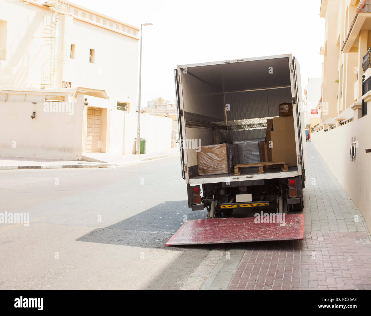 White transit van back hi-res stock photography and images - Alamy