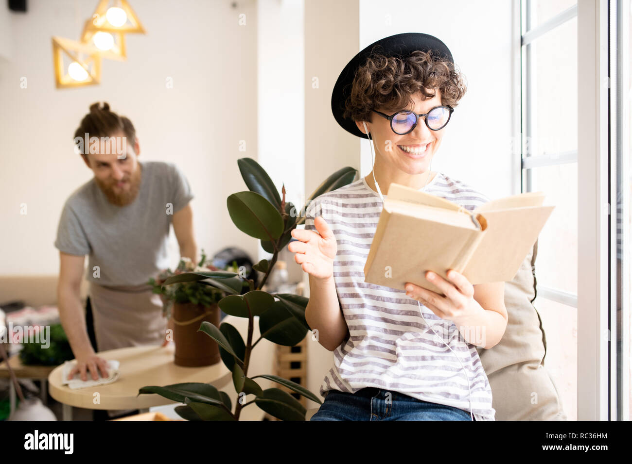 Excited lady hi-res stock photography and images - Alamy