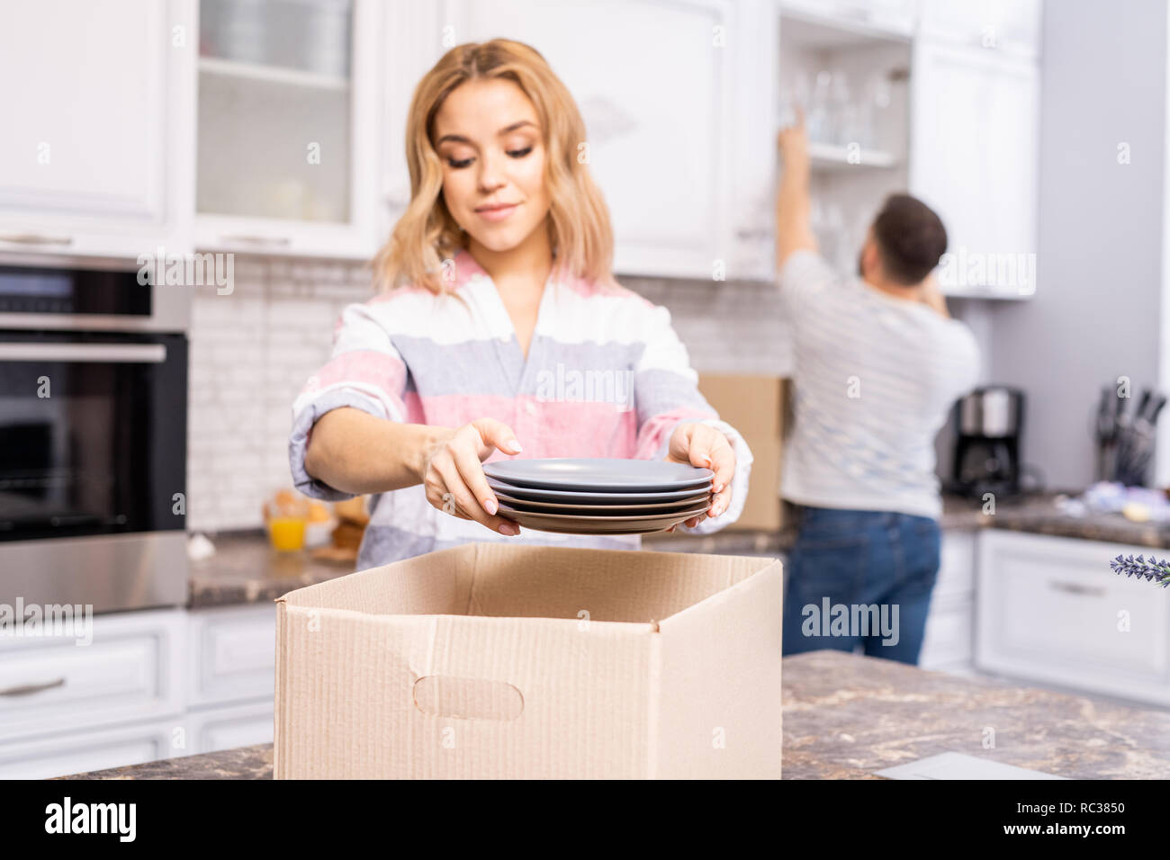 Unpacking box hi-res stock photography and images - Alamy