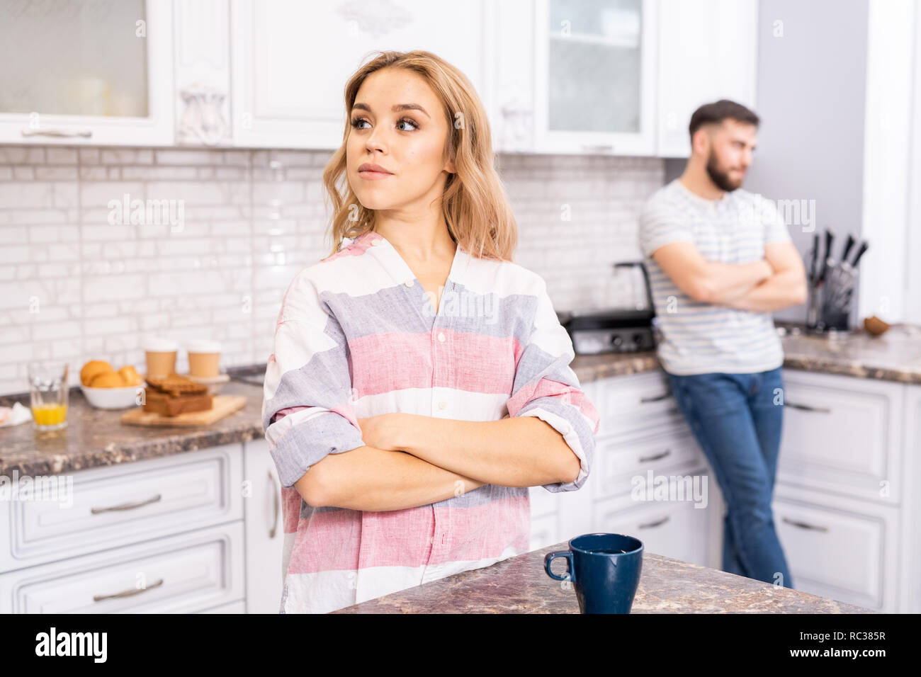 Married couple fight family hi-res stock photography and images - Alamy