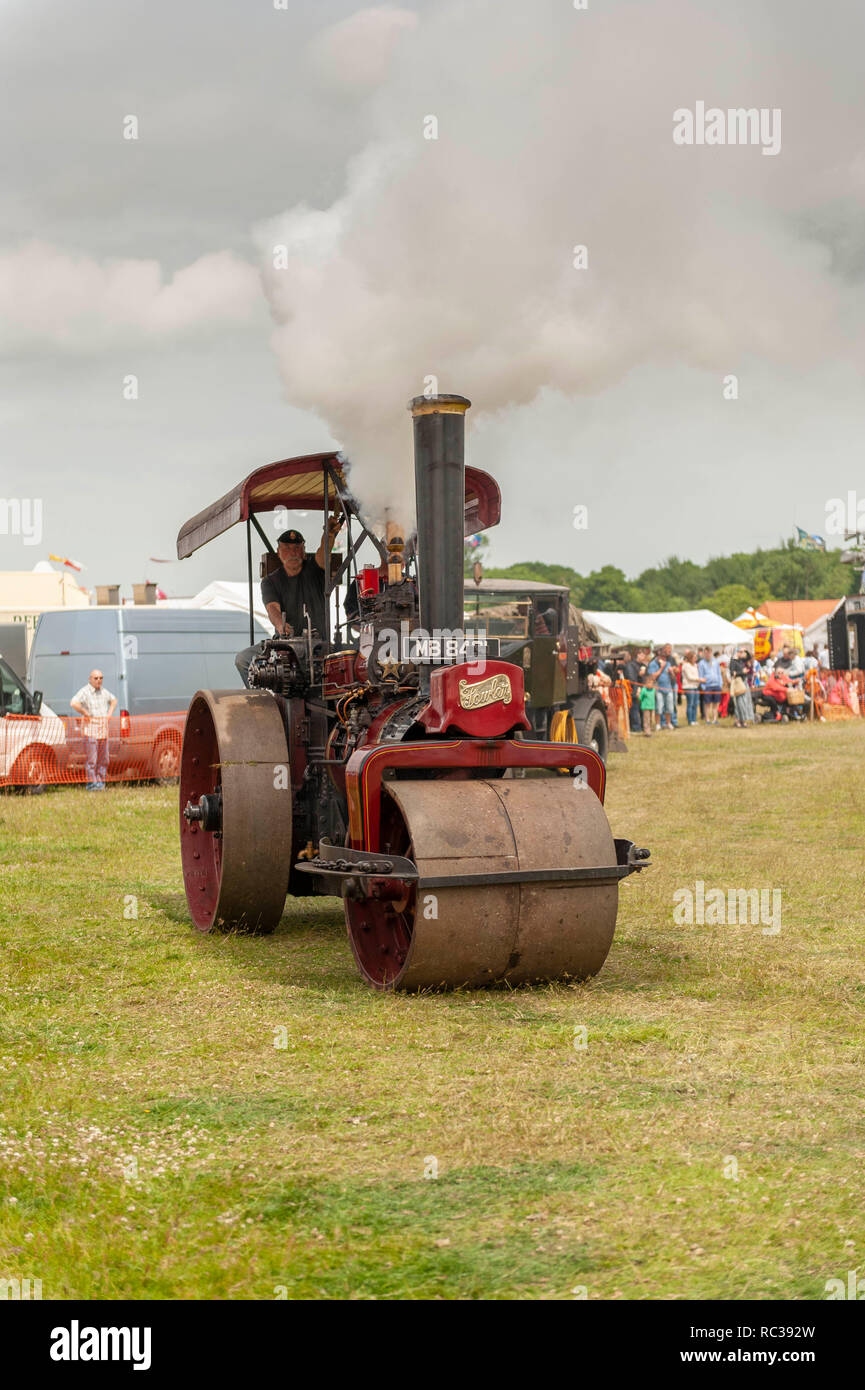 Vintage steam rally traction engine rally hi-res stock photography and ...