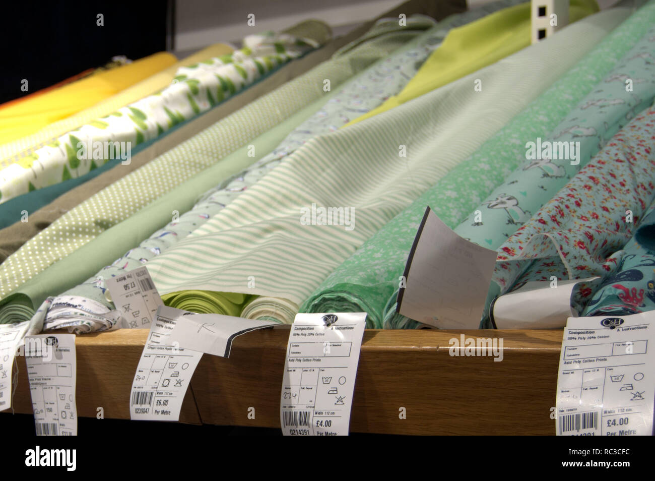 Haberdashery shop fabric hi-res stock photography and images - Alamy