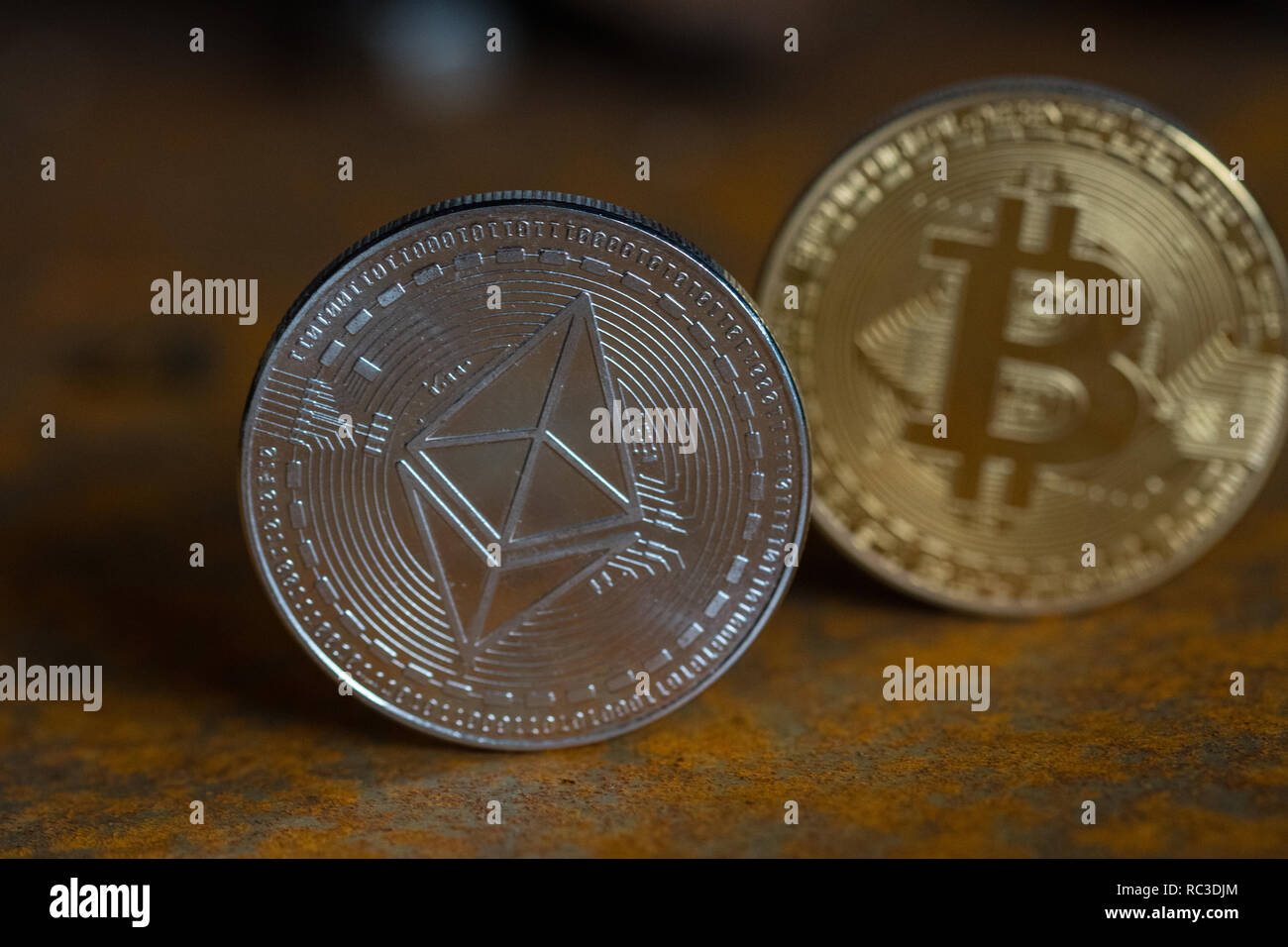 Silver nodes hi-res stock photography and images - Alamy