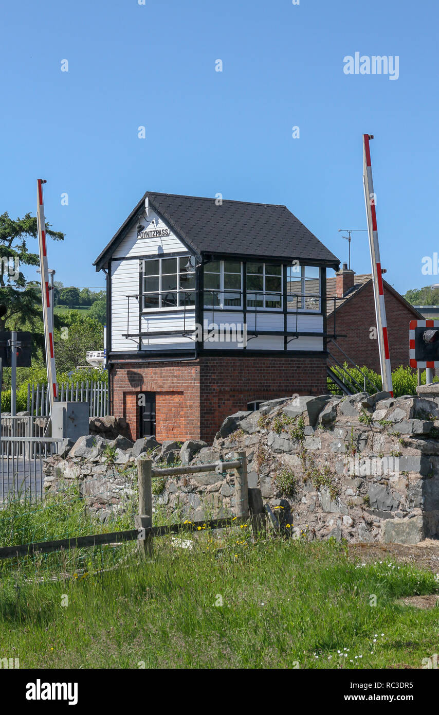 Old railway signal box hi-res stock photography and images - Alamy