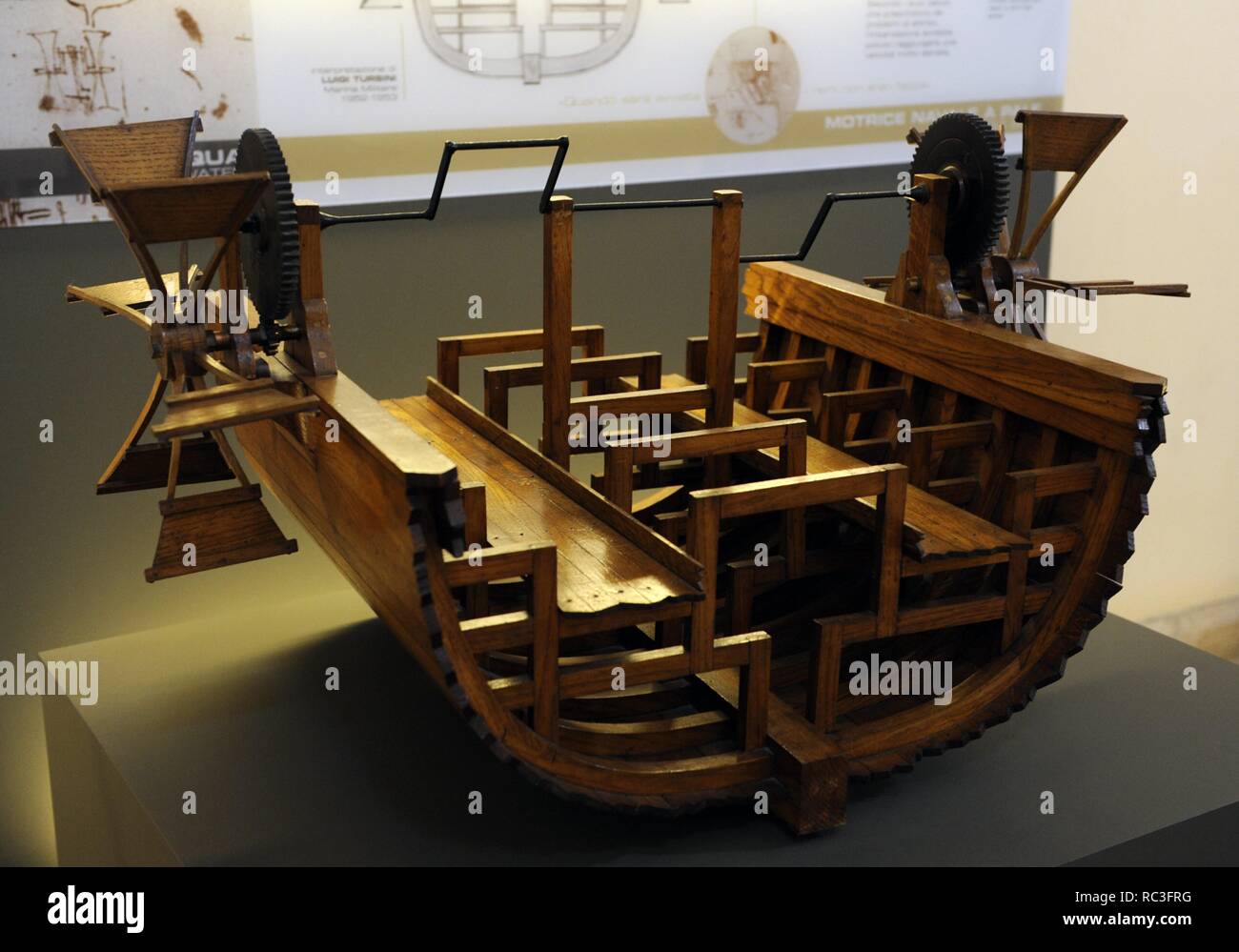 Paddle boat. Study by Leonardo da Vinci for a paddle propulsion boat ...