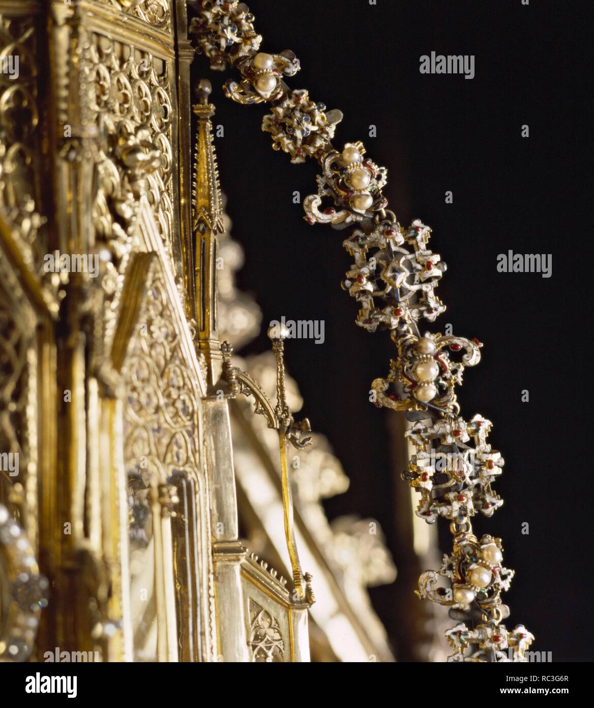 Chain of the processional monstrance of the Barcelona Cathedral. Museum ...