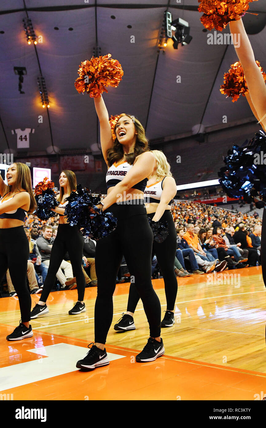 Syracuse, NY, USA. 12th Jan, 2019. Syracuse cheerleaders entertain the ...