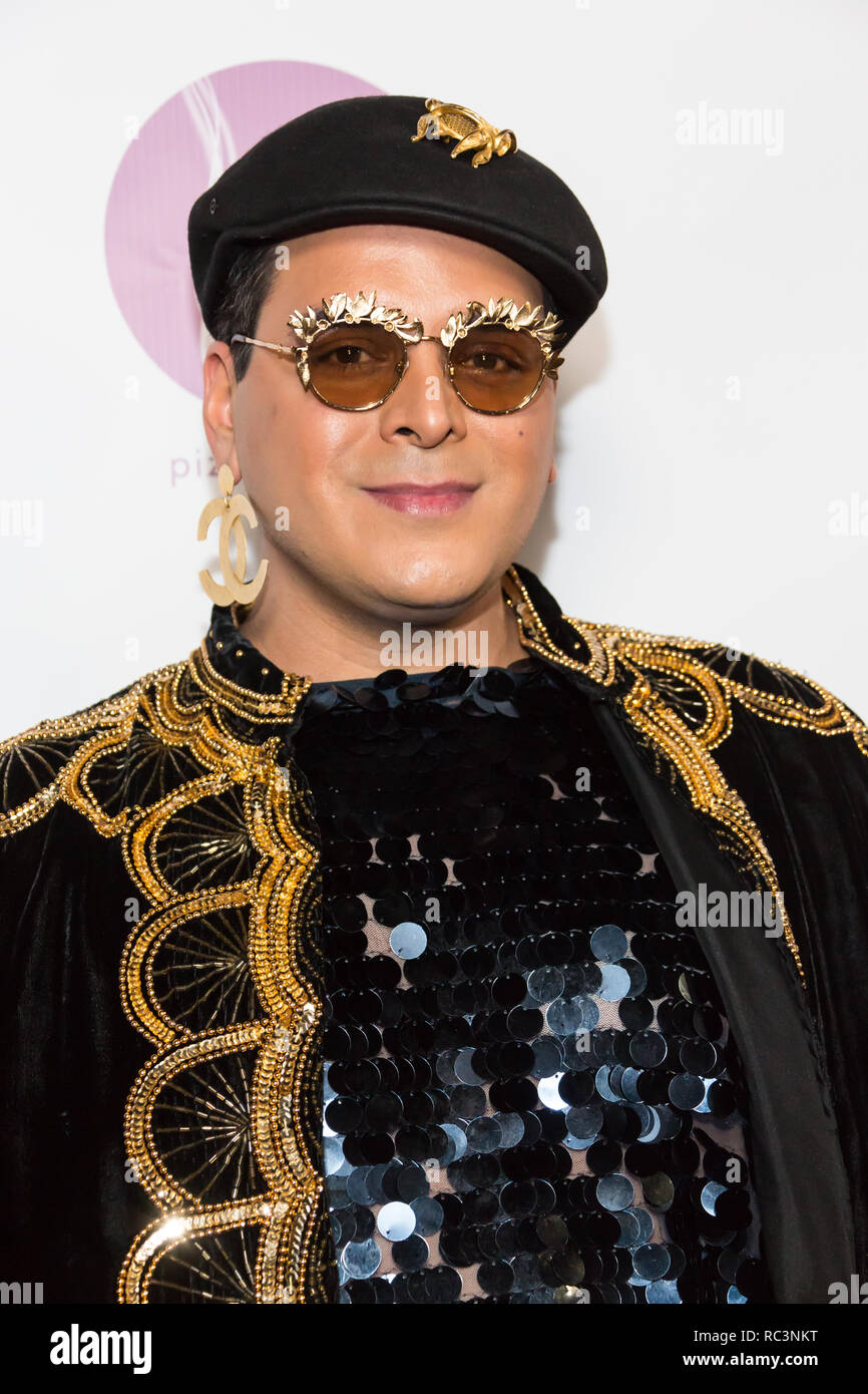 Mo linari hi-res stock photography and images - Alamy