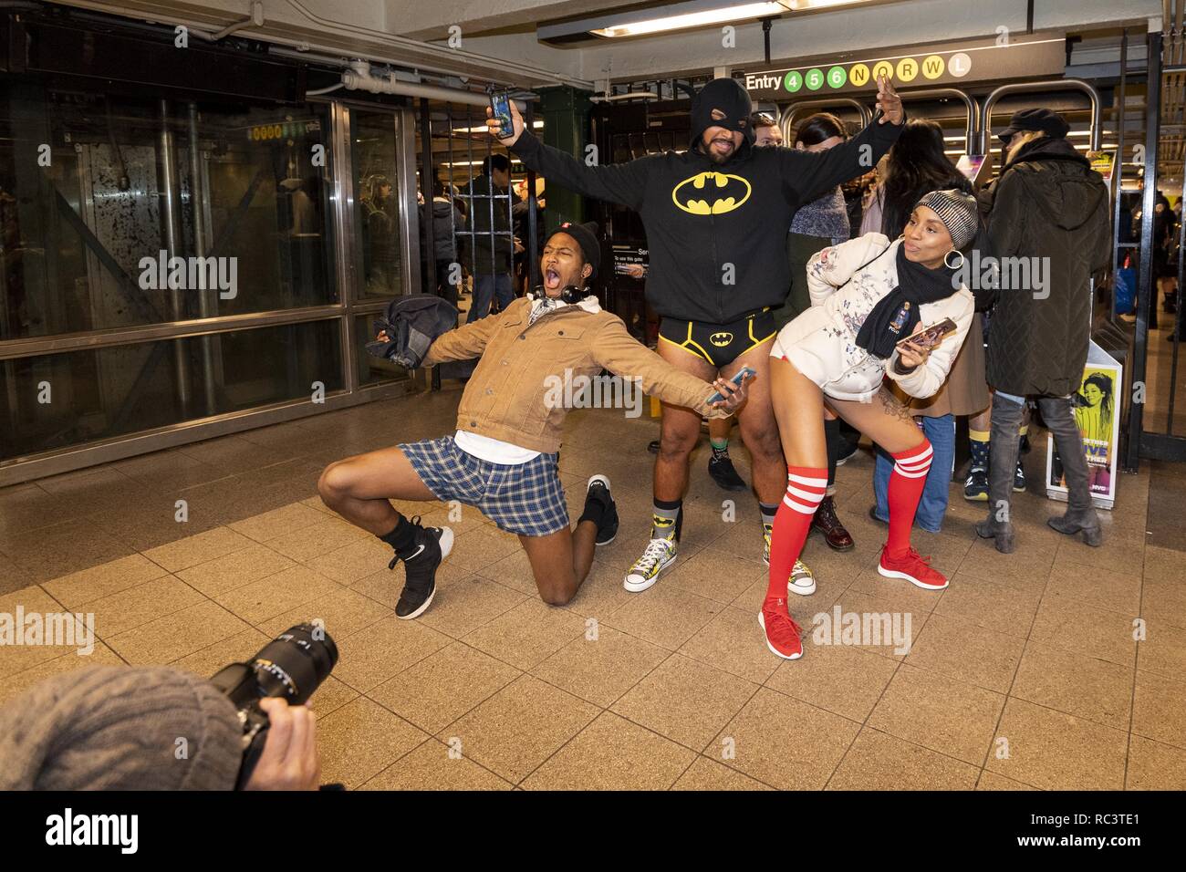 New York, NY, USA. 13th Jan, 2019. Subway riders without pants ...