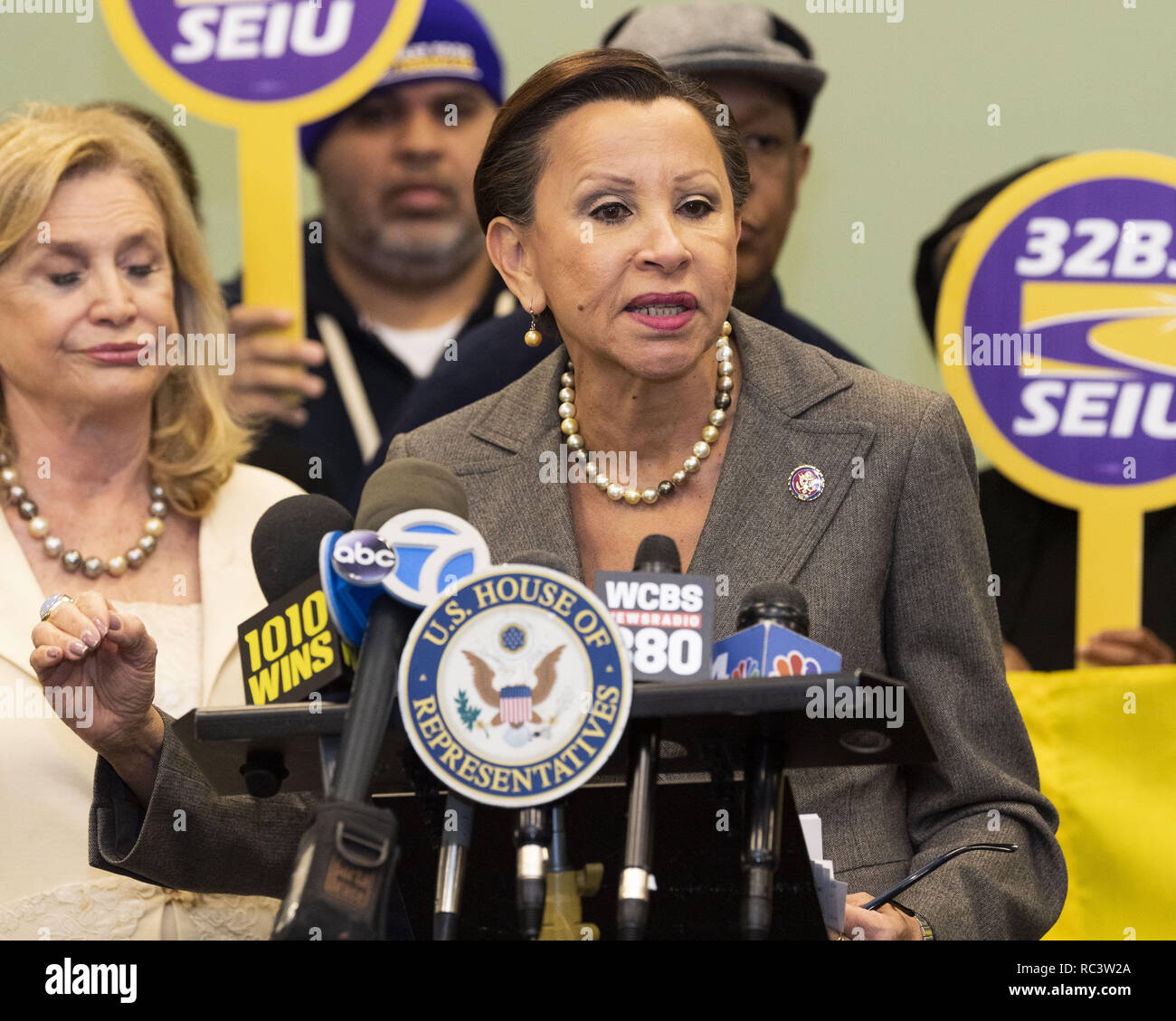 Nydia Velazquez Stock Photos & Nydia Velazquez Stock Images - Alamy