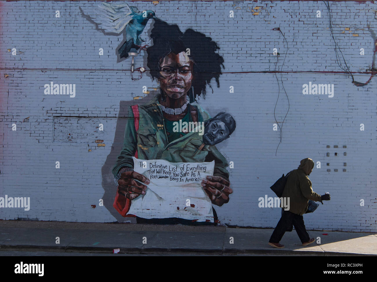 Homeless guy hi-res stock photography and images - Alamy