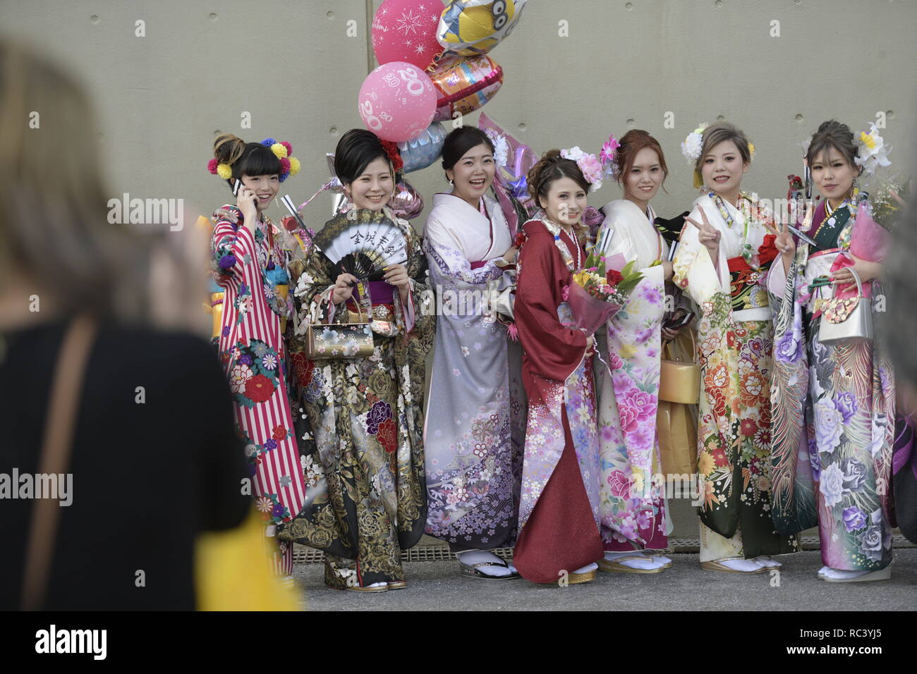 Okinawan women hi-res stock photography and images - Alamy