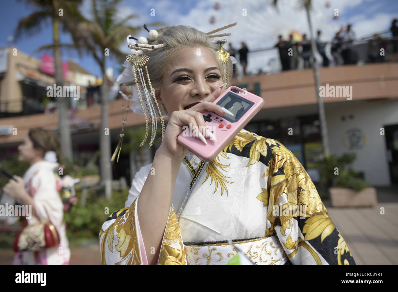 Okinawan woman hi-res stock photography and images - Alamy