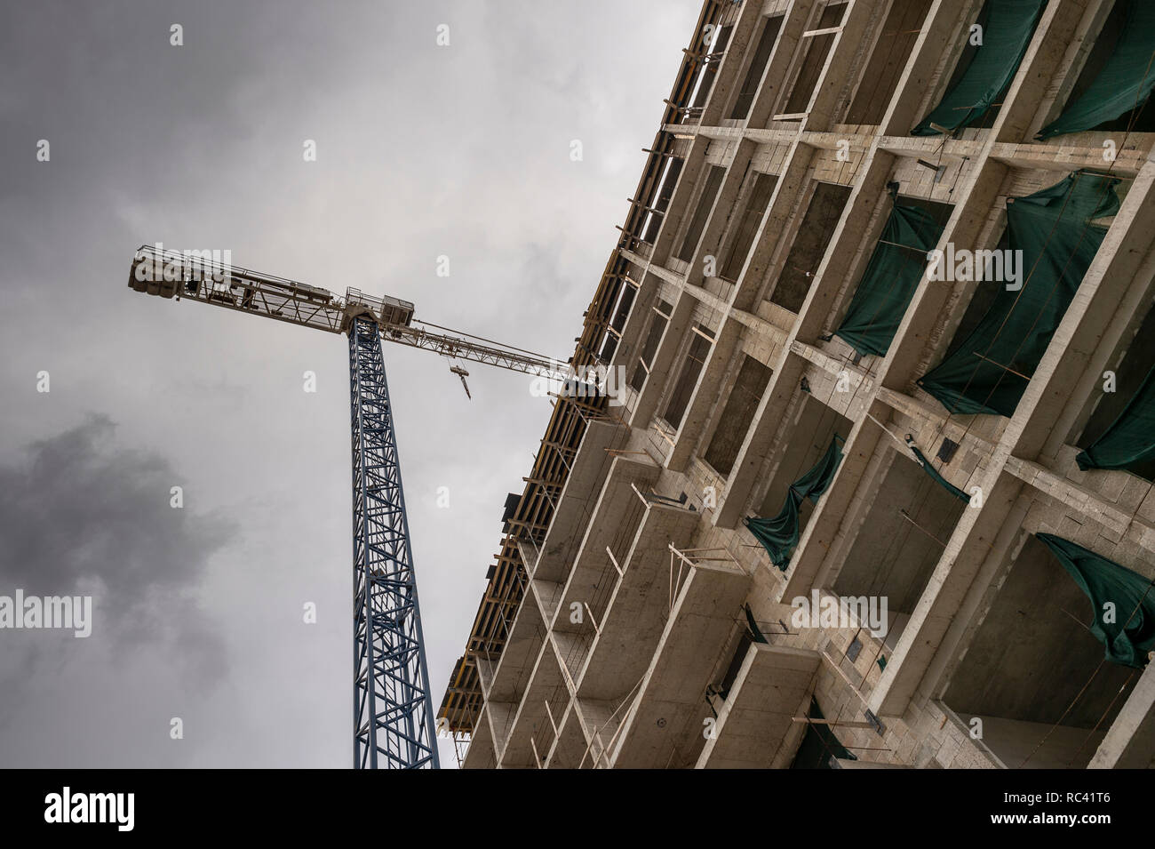 High tower building construction site hi-res stock photography and ...