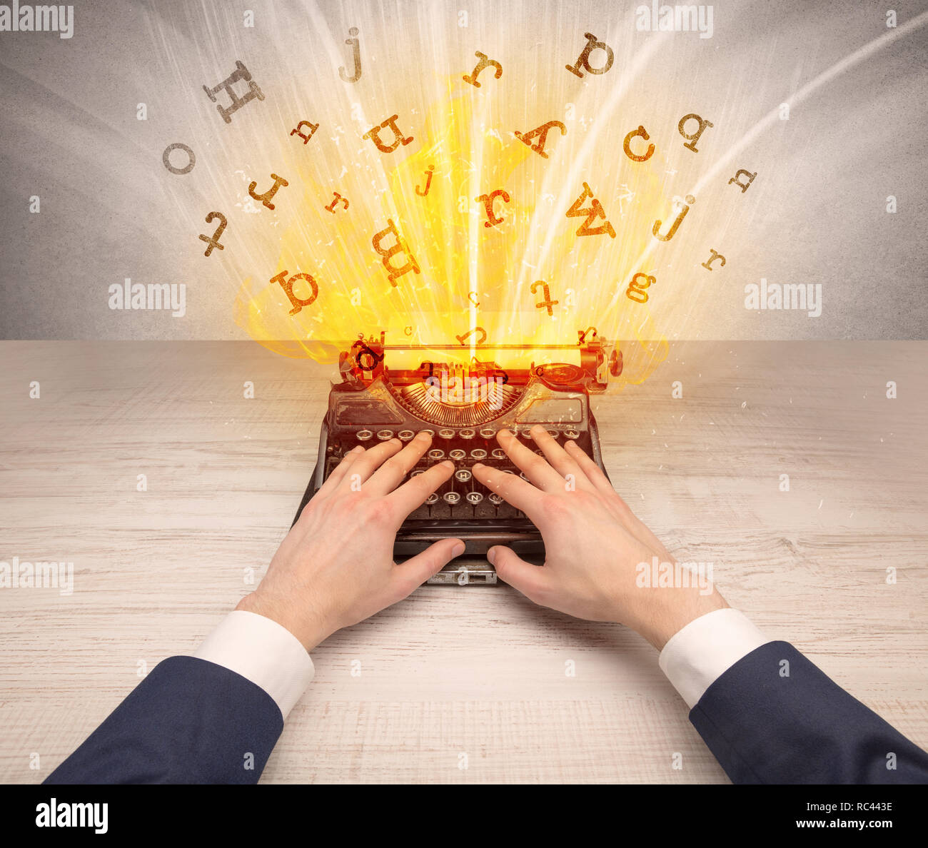 Person typing a letter typewriter hi-res stock photography and images ...